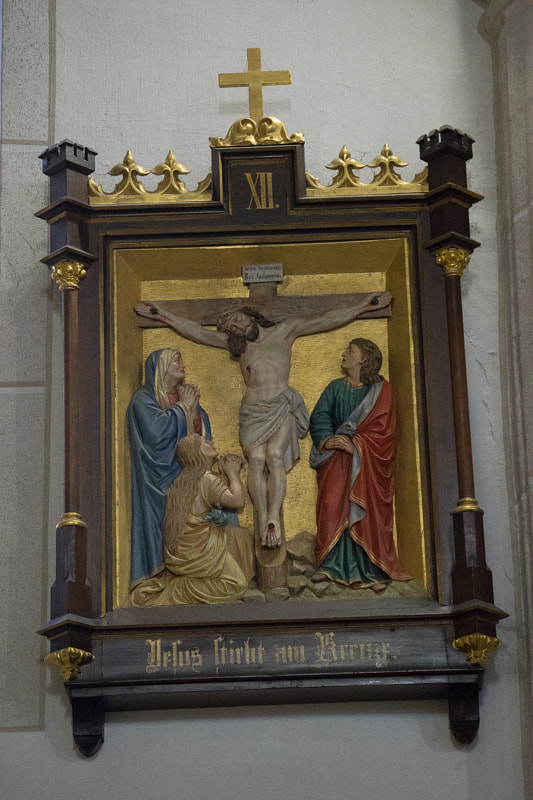 Riedauer Kreuzweg: 12. Station: Jesus stirbt am Kreuz