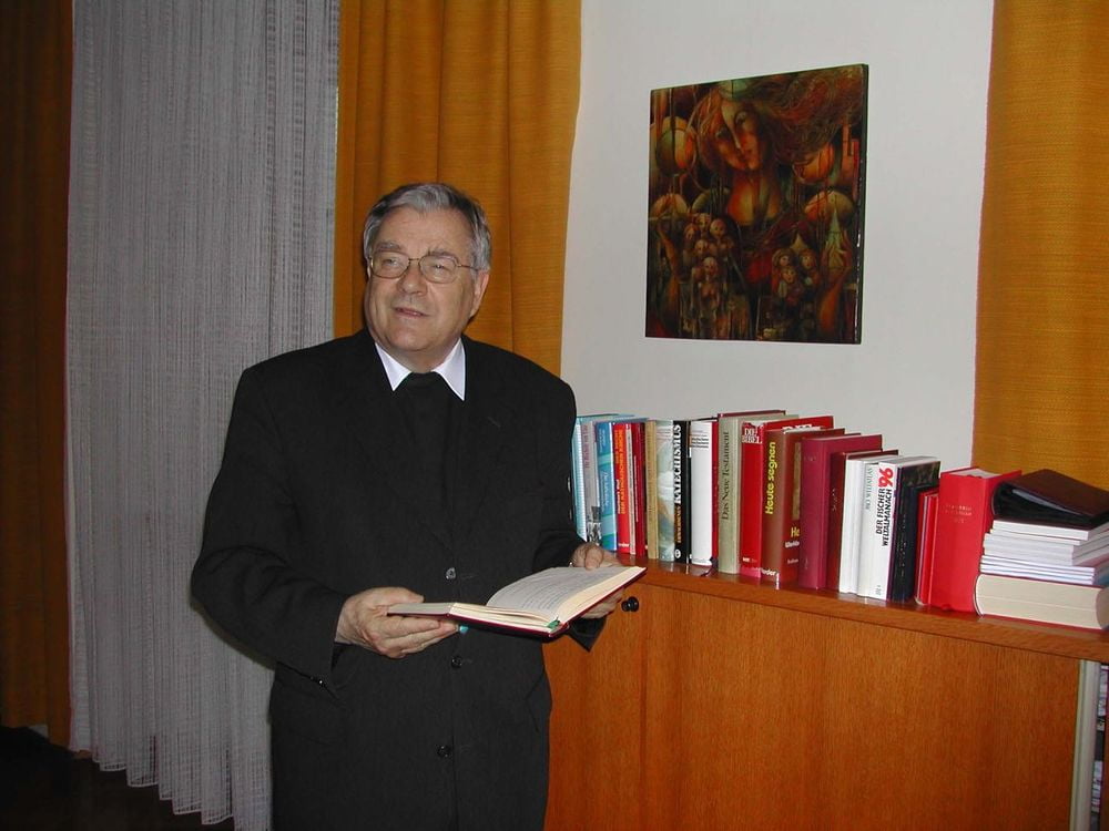 Leben und Wirken vom ehemaligen Generalvikar Josef Ahammer in Bildern