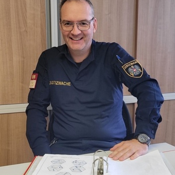 Eine Justizanstalt bleibt auch für Senioren kein Zuckerschlecken