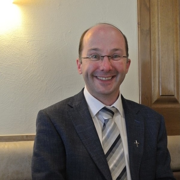 „Aus dem Tagebuch eines Landpfarrers“ – erfülltes Priester-Sein in ...