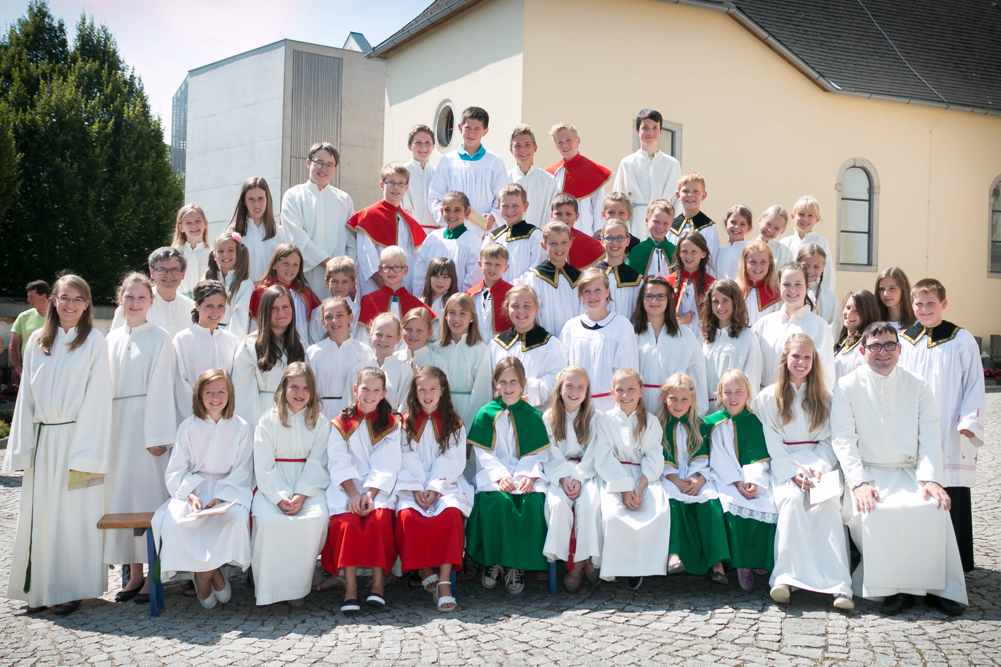 Ministrantinnen und Ministranten in der Pfarre Sarleinsbach