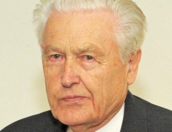 Konsistorialrat Manfred Eschlböck verstorben