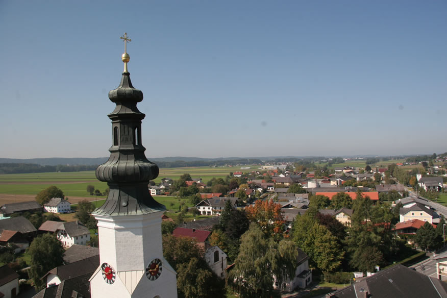 Geschichte und Gegenwart unserer Pfarrkirche und deren Christen ...